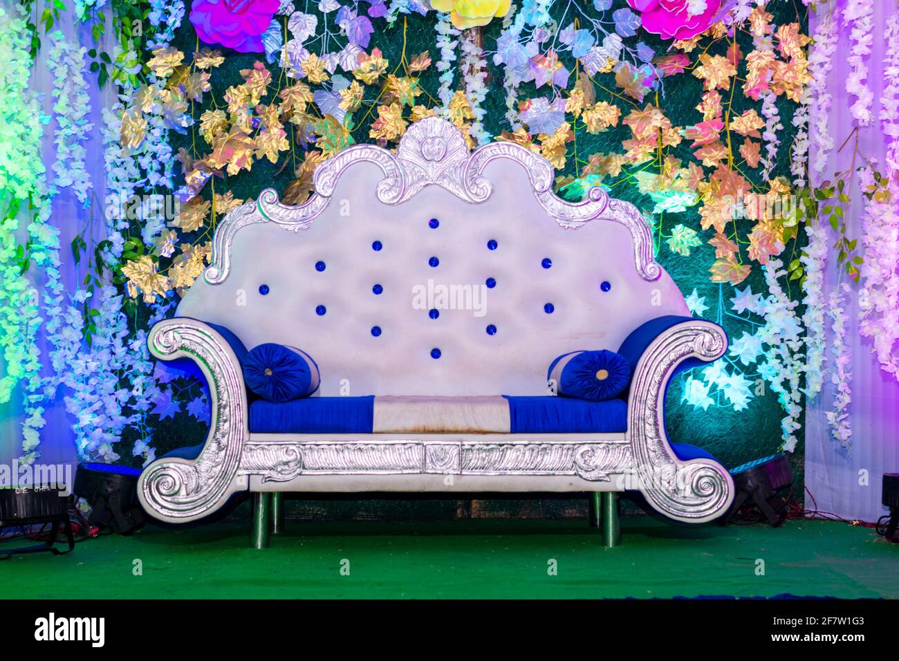 Indian banquet hall hi-res stock photography and images - Alamy