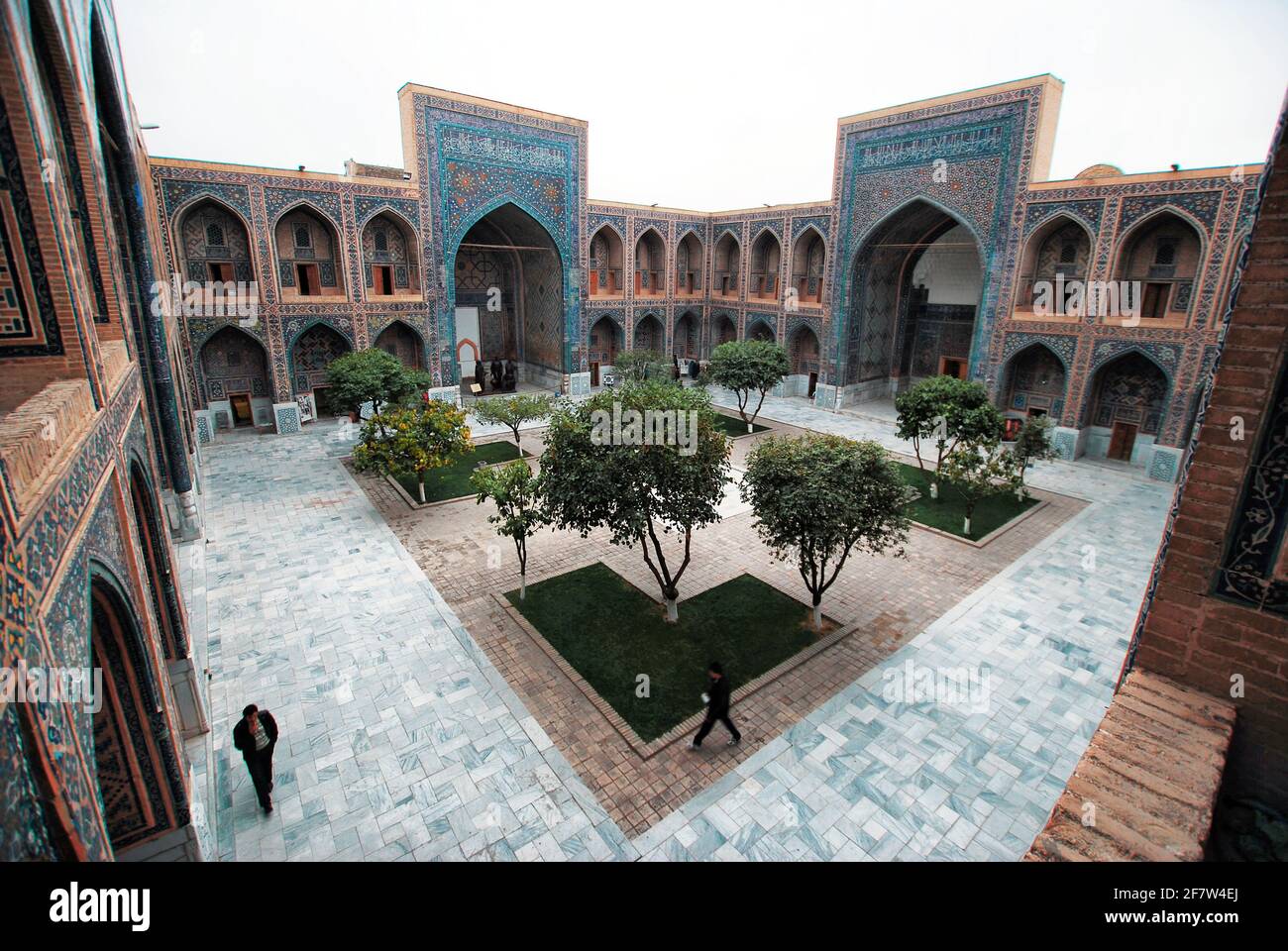 Madrasa in Samarkand, Uzbekistan - Islamic architecture Stock Photo - Alamy