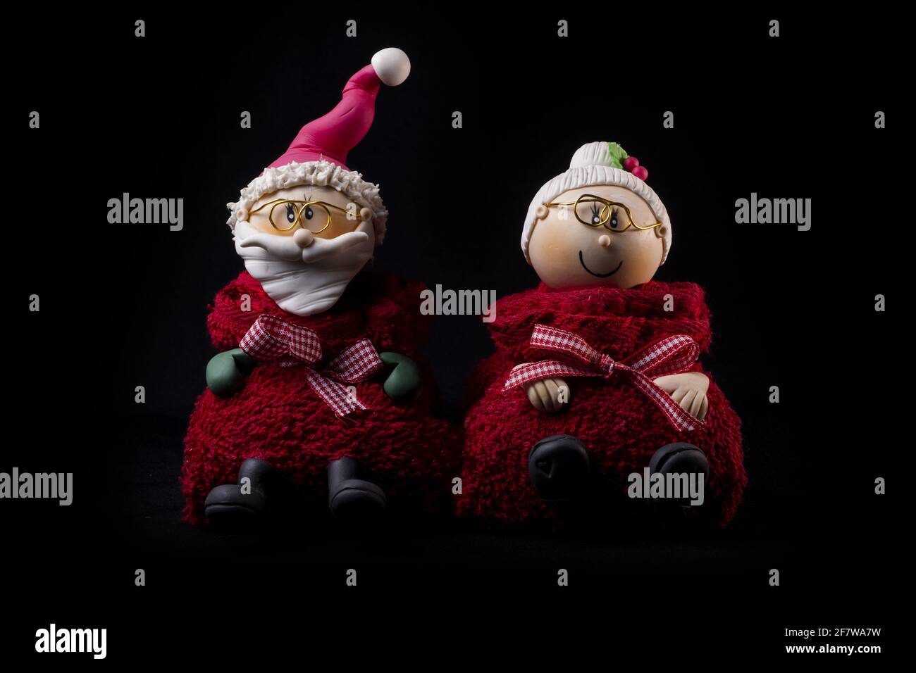 Closeup shot of Santa family figures Stock Photo - Alamy