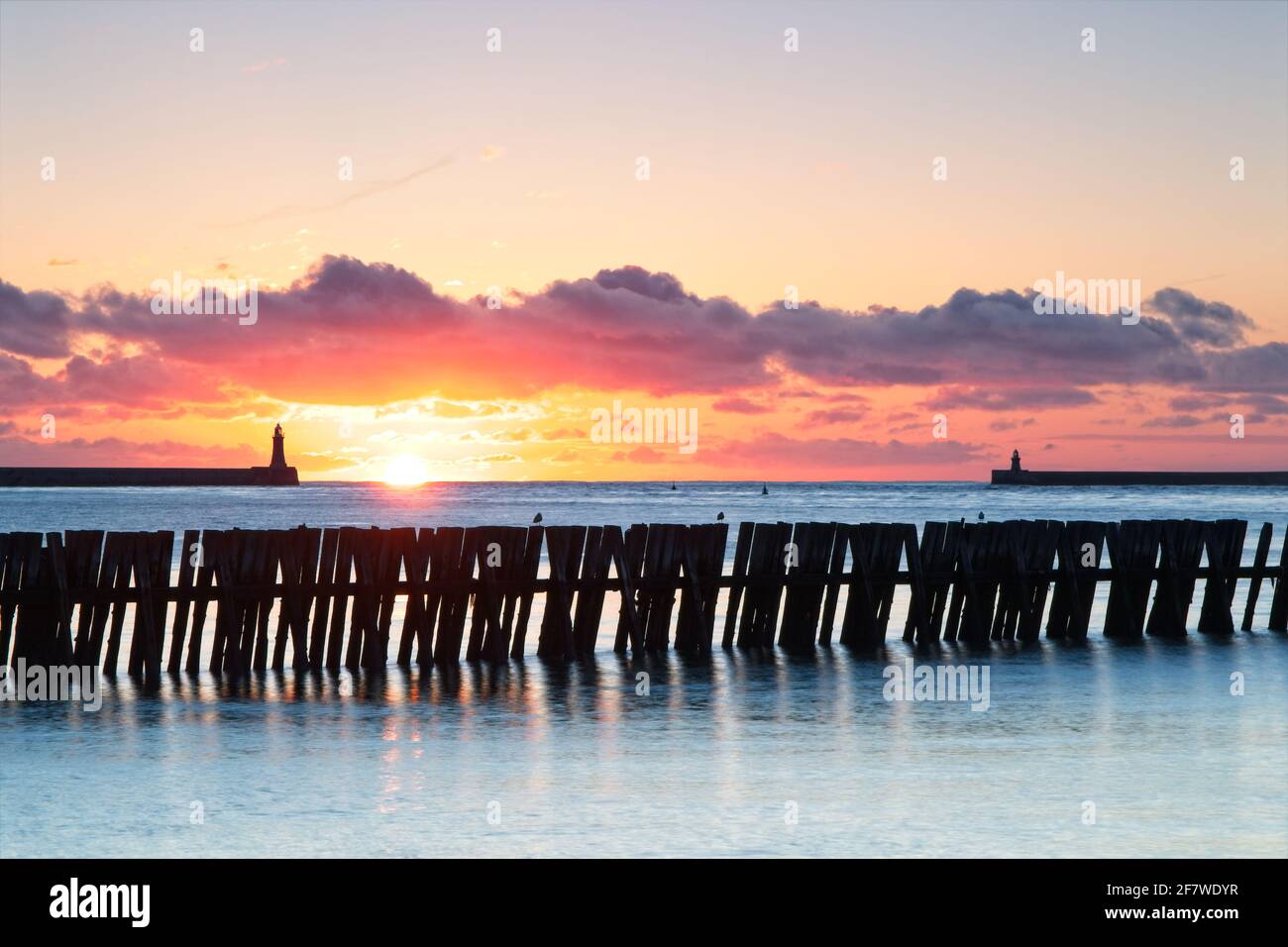 Sunrise at the mouth of the River Tyne captured from the Fish Quay ...