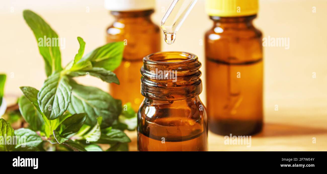 Nettle extract in bottle hi-res stock photography and images - Alamy