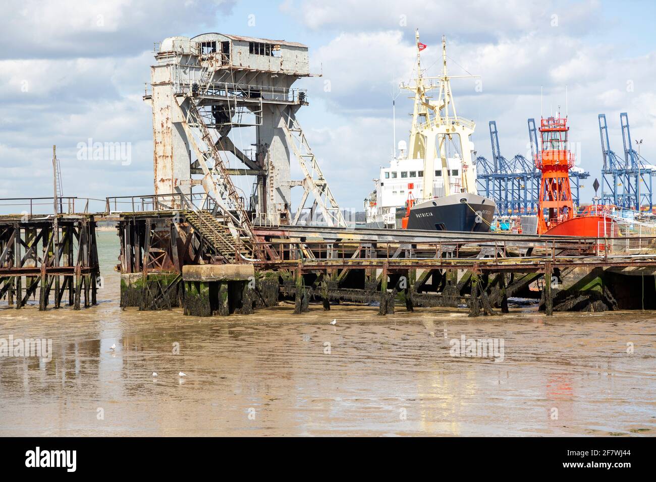 Derelict wharf building Trinity House ships, Trinity House, Harwich ...