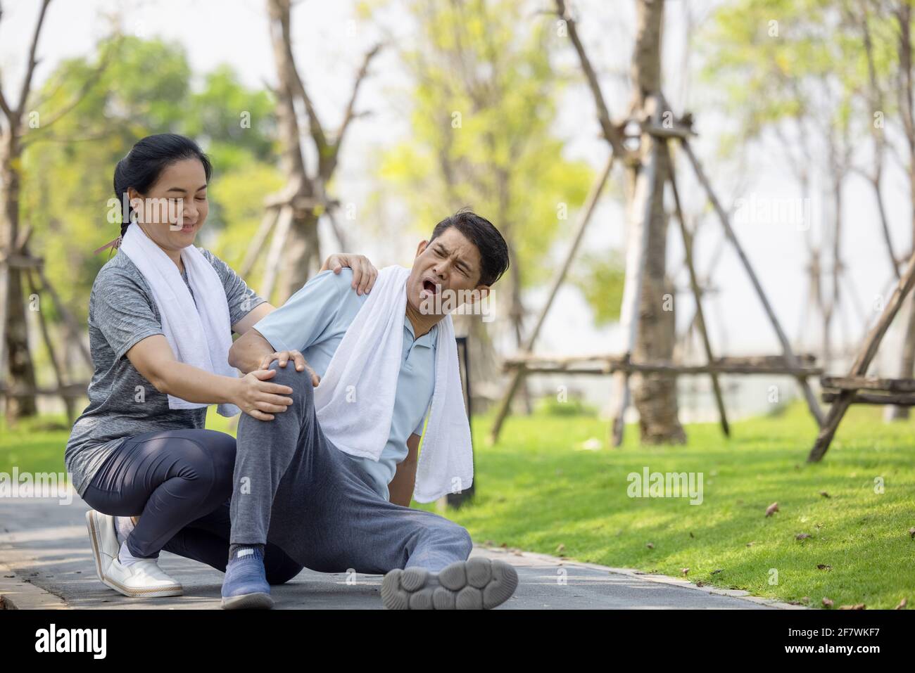 Leg Pain Elderly Man High Resolution Stock Photography and Images - Alamy