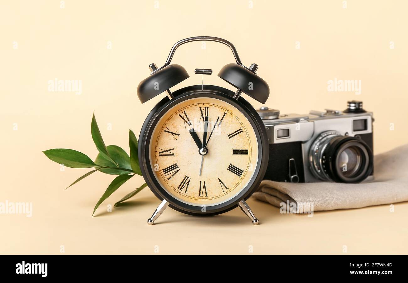 Ring camera alarm hi-res stock photography and images - Alamy