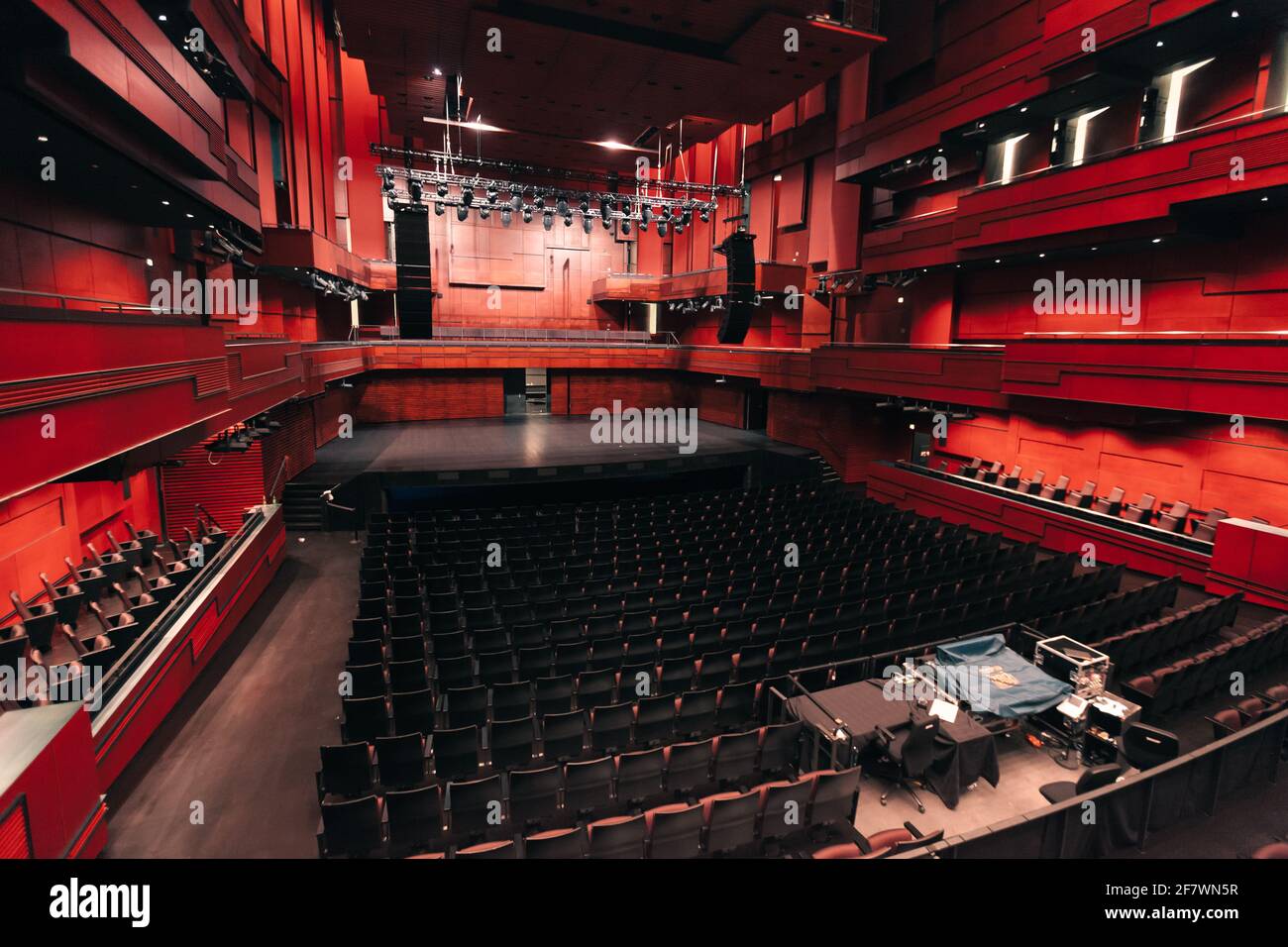 Concert hall interior hi-res stock photography and images - Alamy