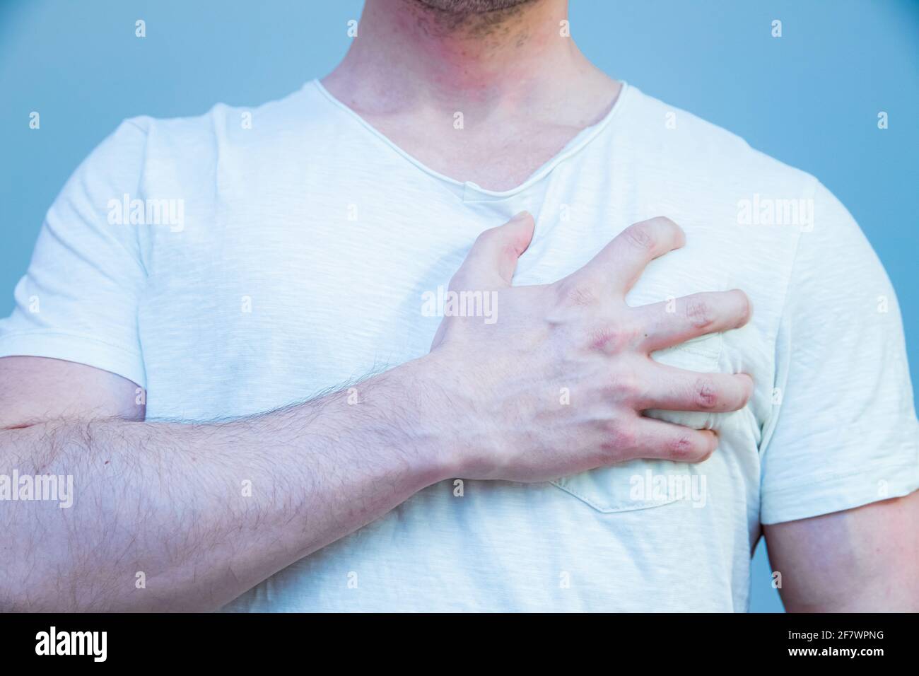 Hand on the heart hi-res stock photography and images - Alamy