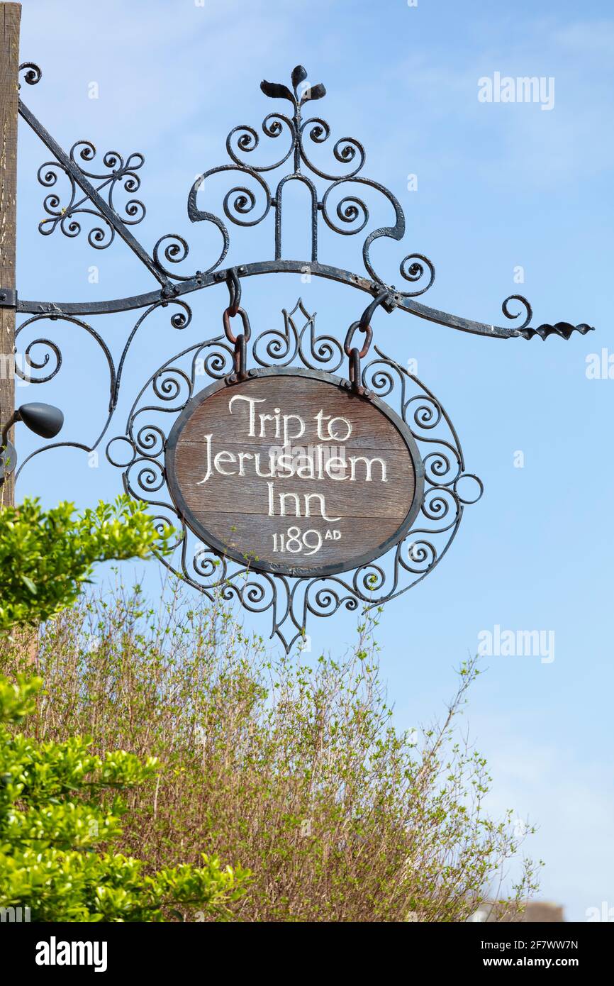 Ye olde trip to jerusalem hi-res stock photography and images - Alamy