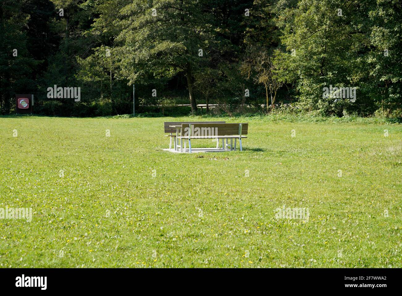 Beautiful shot bench in hi-res stock photography and images - Alamy