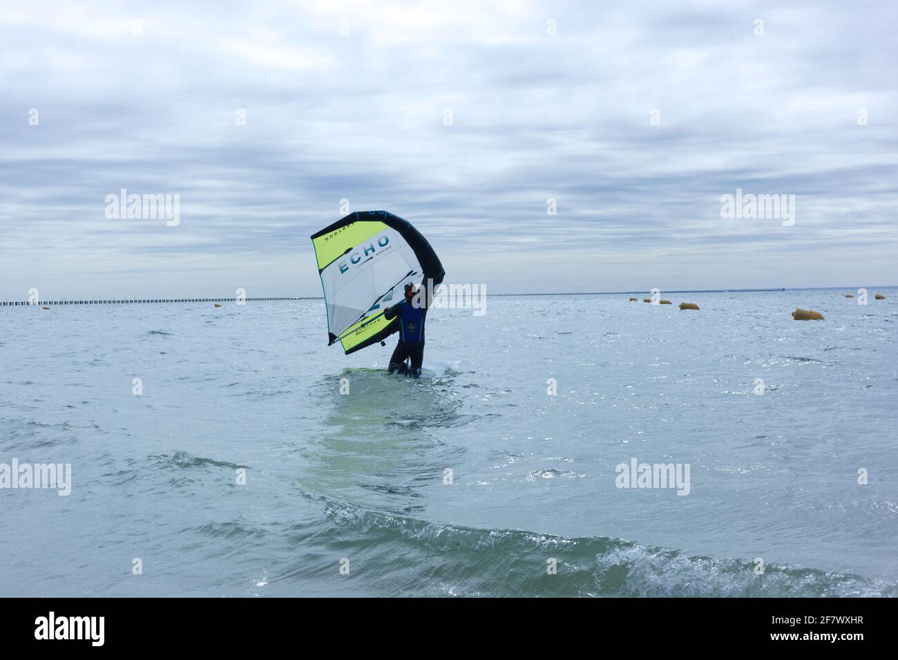 Wind foiling hi-res stock photography and images - Alamy