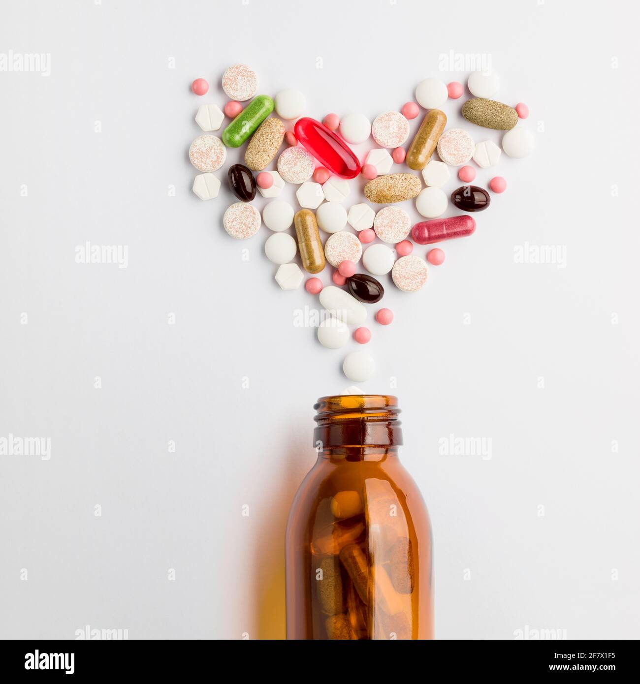 Cardio heart pill bottle hi-res stock photography and images - Alamy
