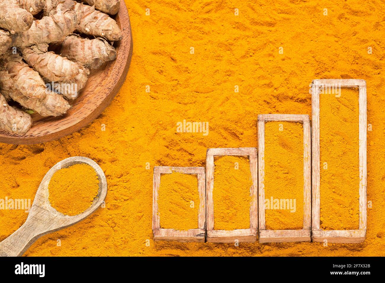 Turmeric powder roots curcuma longa hi-res stock photography and images ...