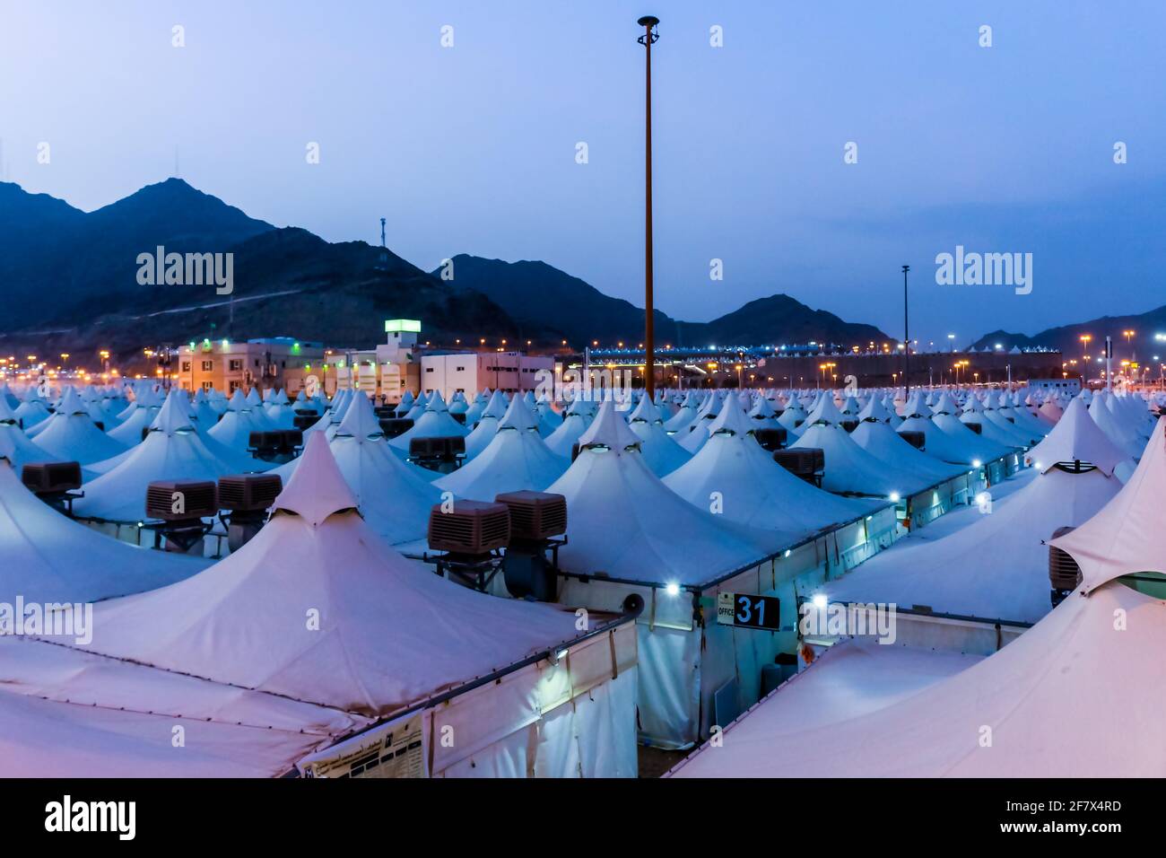 hajj mina tents Stock Photo - Alamy