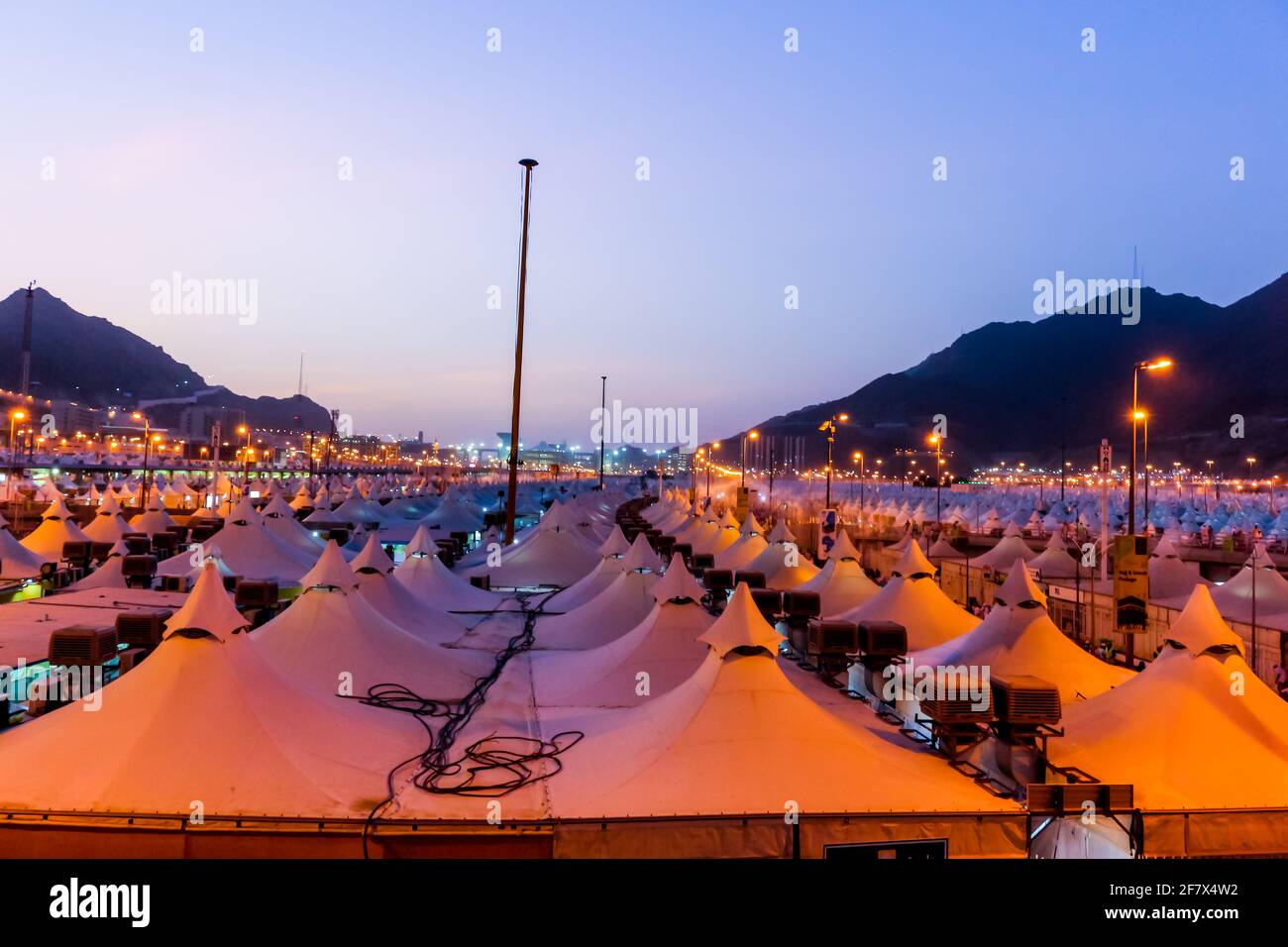 Hajj Mina Tents High Resolution Stock Photography and Images - Alamy