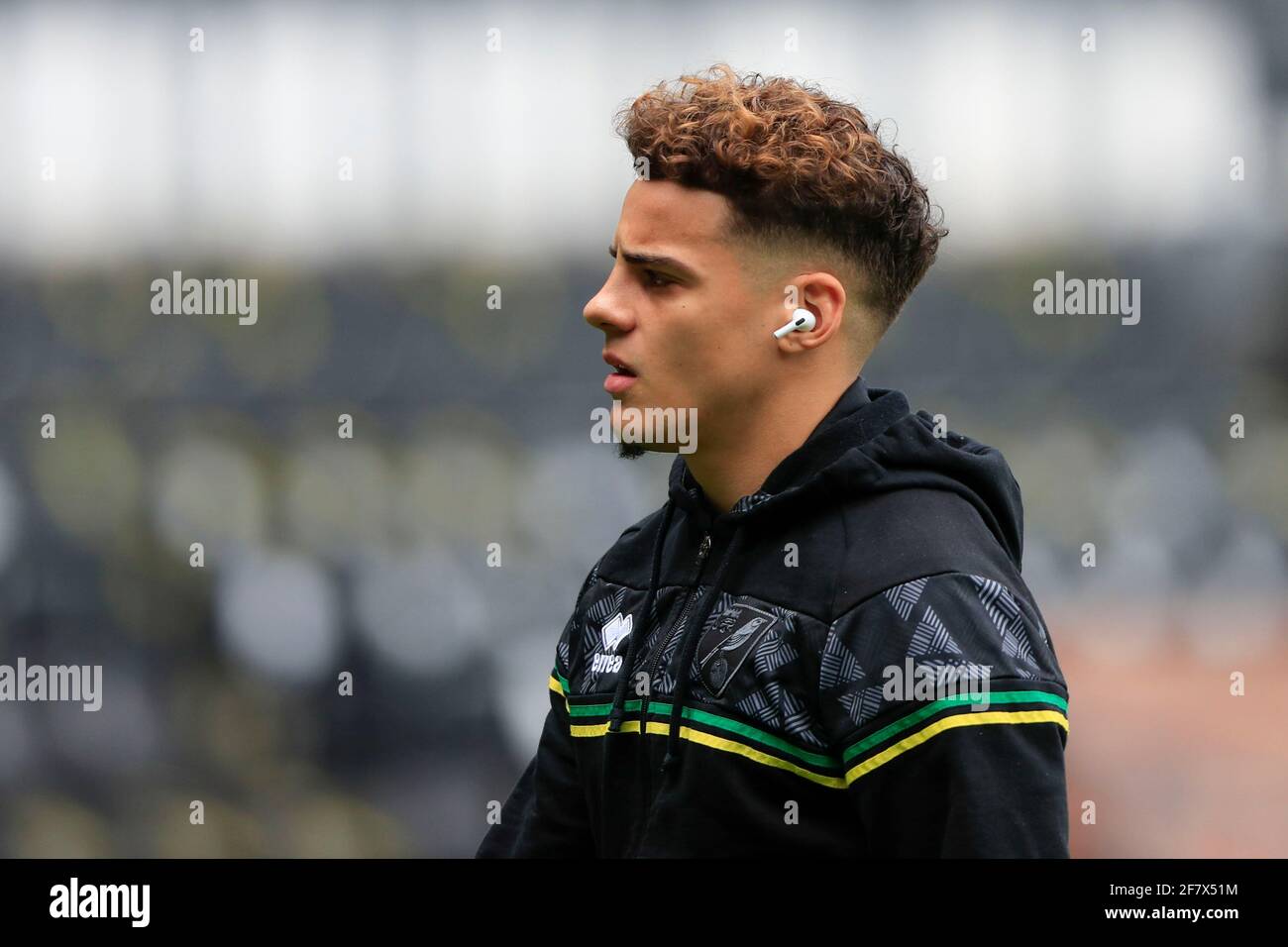 Max aarons hi-res stock photography and images - Alamy