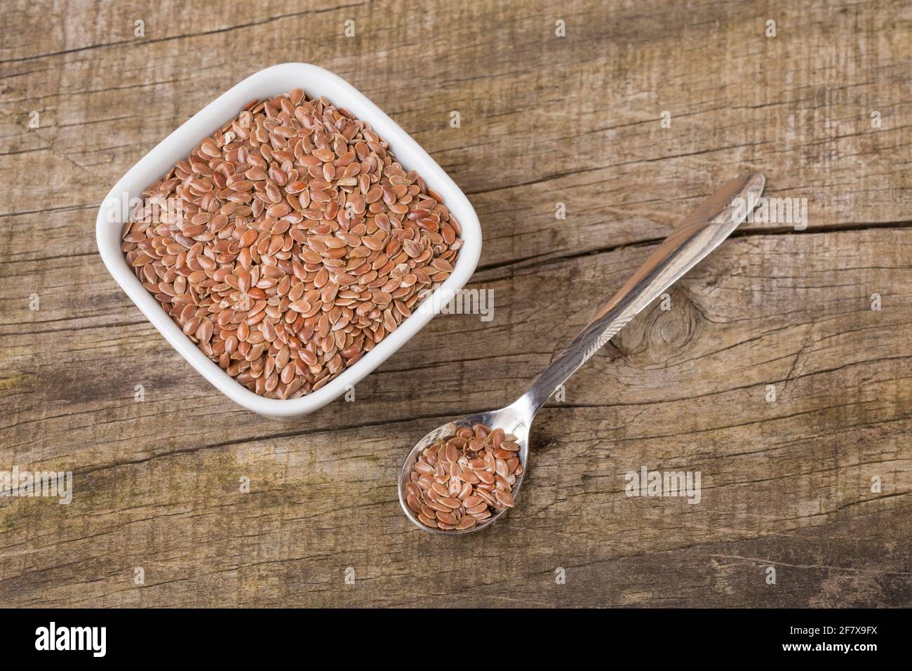Linseed organic seeds - Linum usitatissimum Stock Photo - Alamy