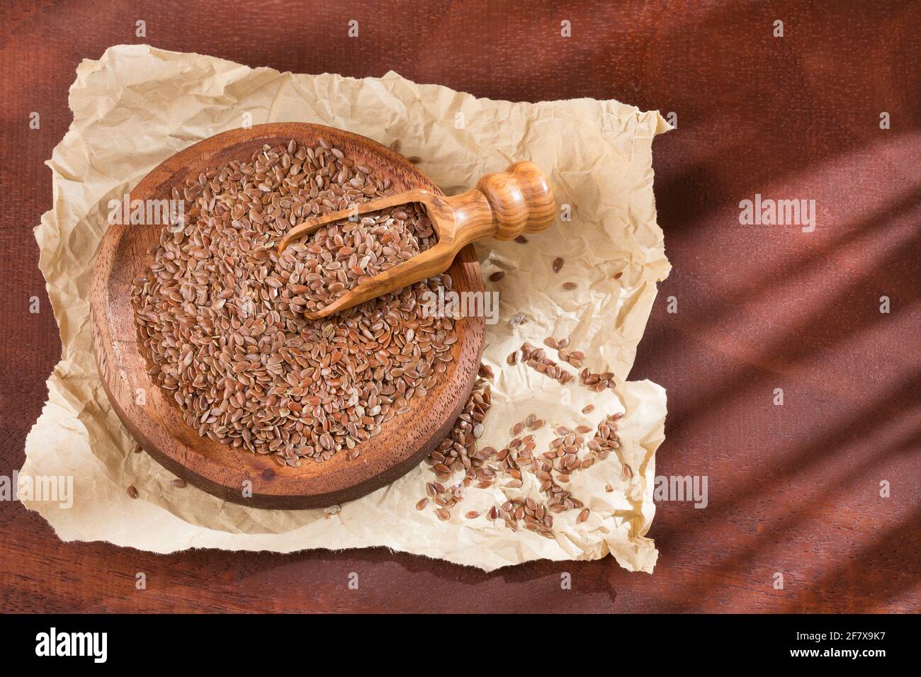 Linseed organic seeds - Linum usitatissimum Stock Photo - Alamy
