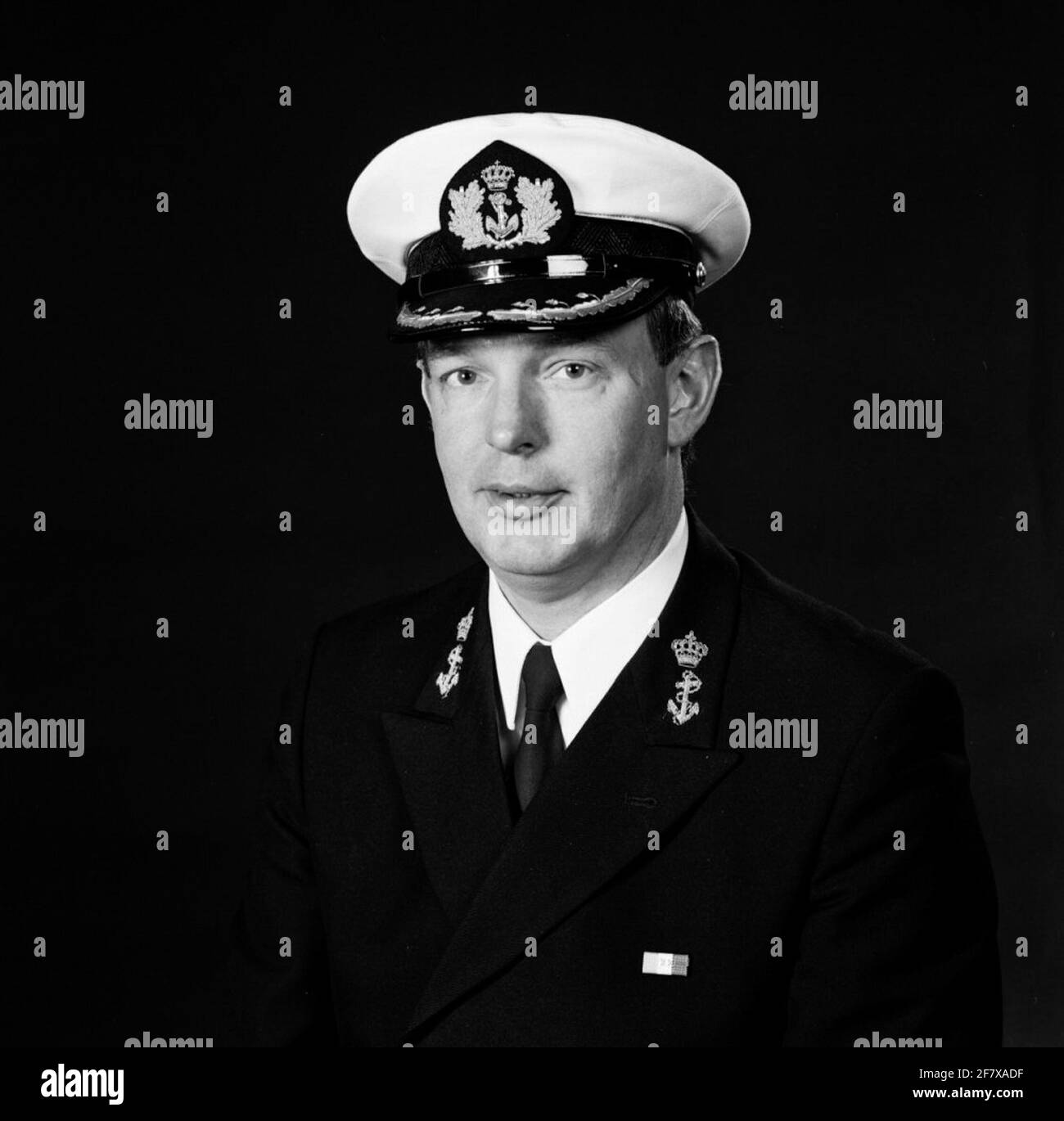 Captain Lieutenant at sea (KLTZ) J. Waltmann Commander (CDT). Hr.ms ...