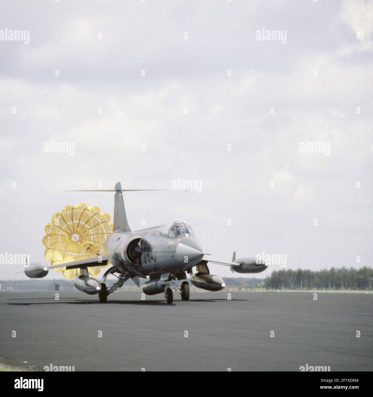 A Lockheed RF-104G Starfighter of 306 Squadron in the landing with a ...