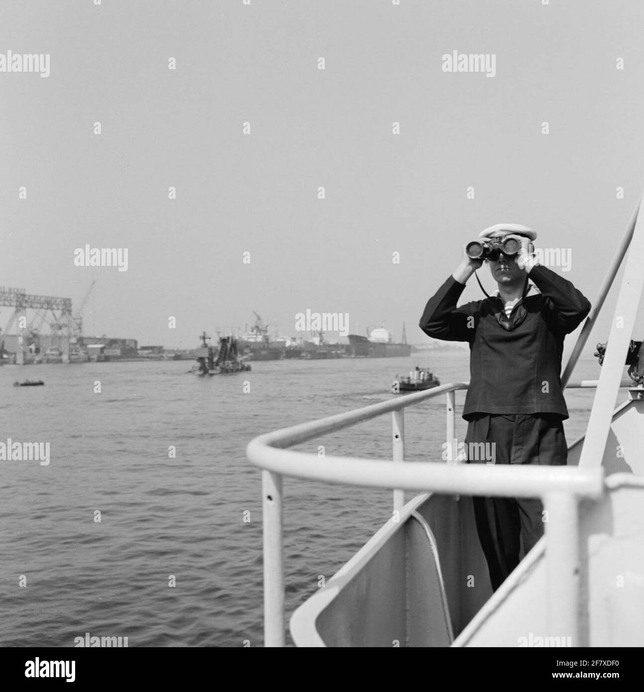 Fishing inspection in the North Sea with the frigate of predator class ...