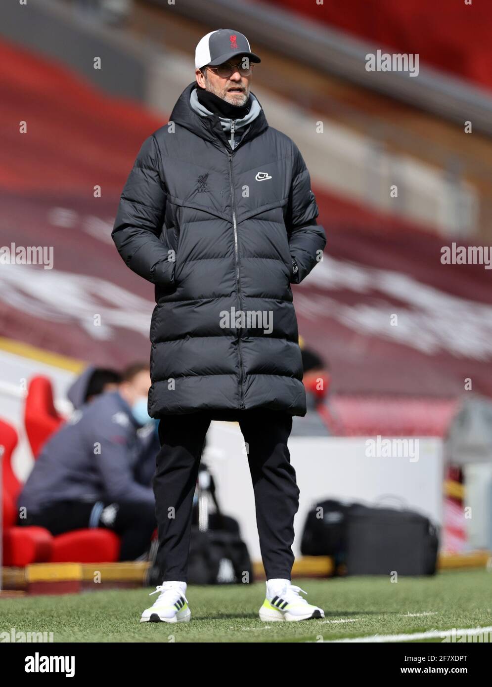 Liverpool manager Jurgen Klopp on the touchline during the Premier ...