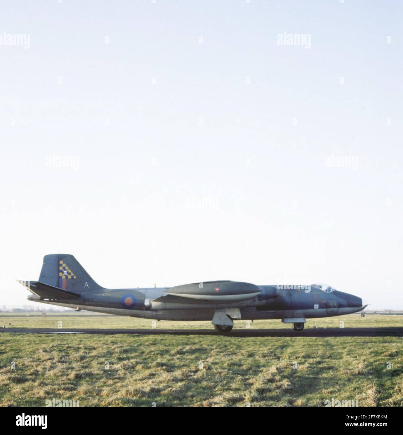 Raf english electric canberra aircraft hi-res stock photography and ...