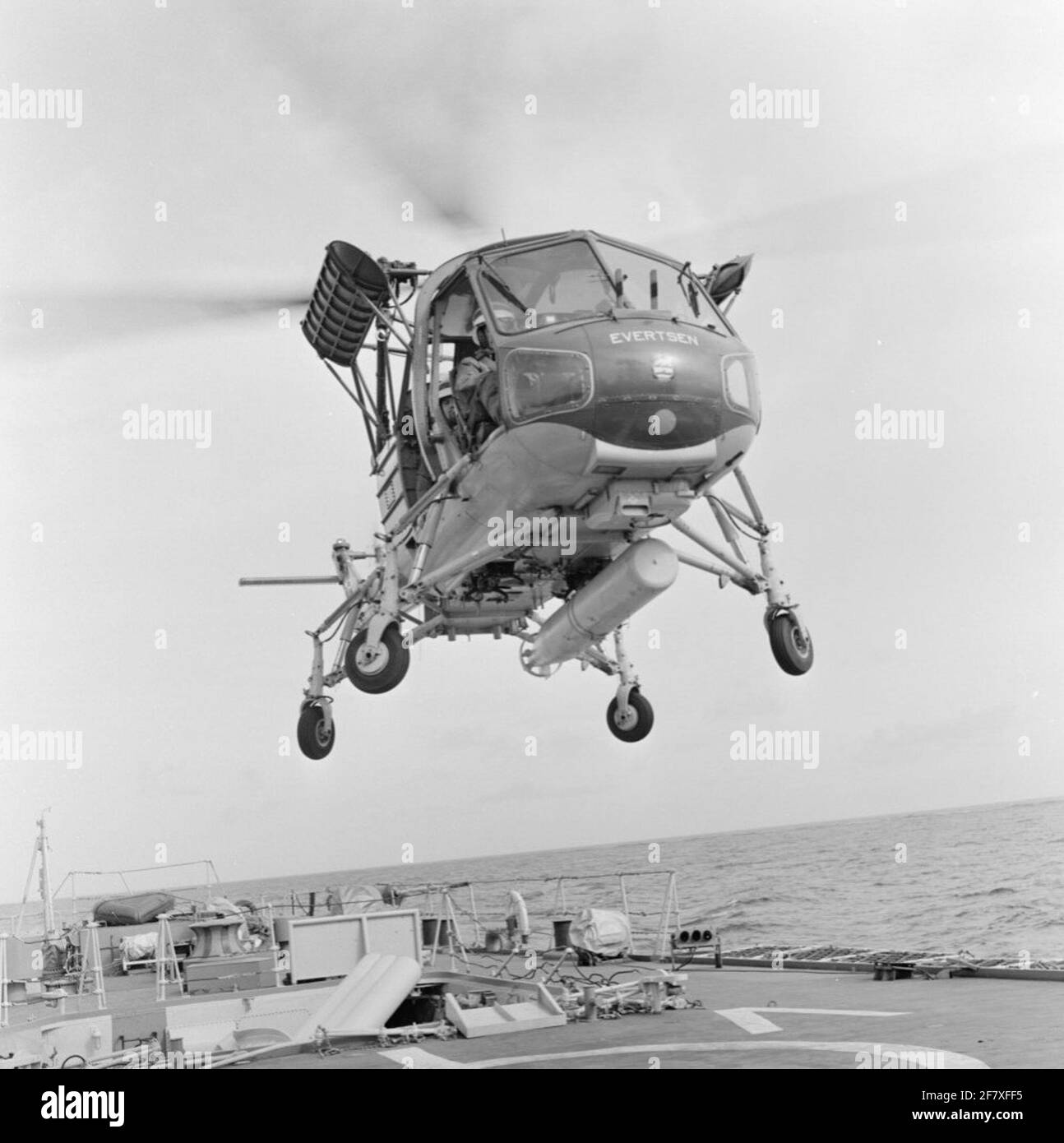 Westland helicopter (WASP) from Hr.Ms.Evertsen with torpedo Stock Photo ...