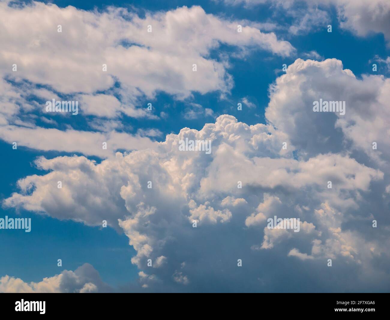 Cumulus humilis cloud hi-res stock photography and images - Alamy