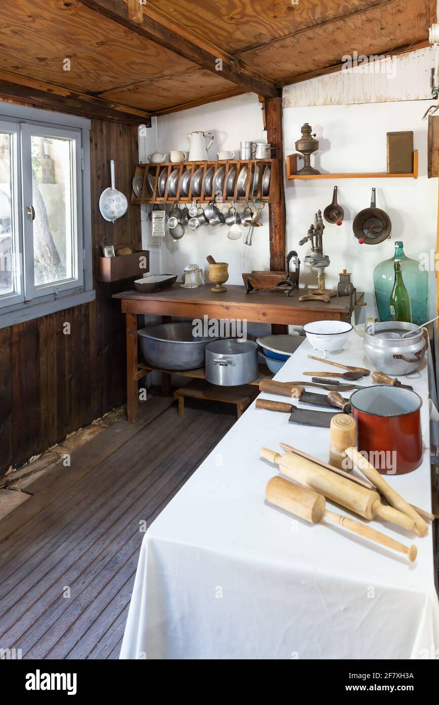 Settlement room hi-res stock photography and images - Alamy