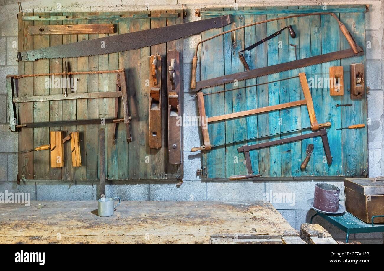 Vintage shop tool hi-res stock photography and images - Alamy