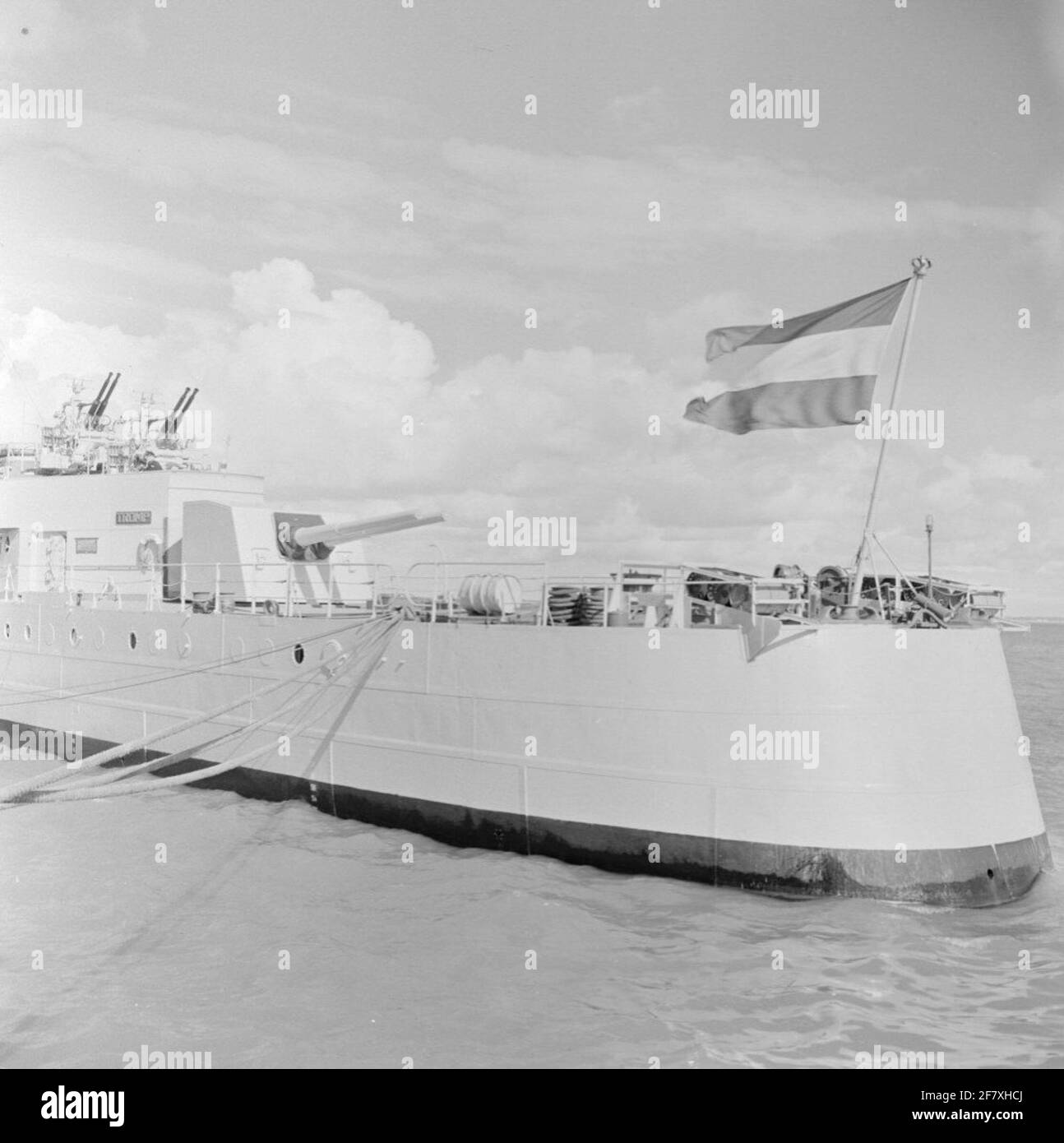 Adelborstenreizen 13 - 29 April, 10 - 16 June and 3 -31 July 1953. Half ...