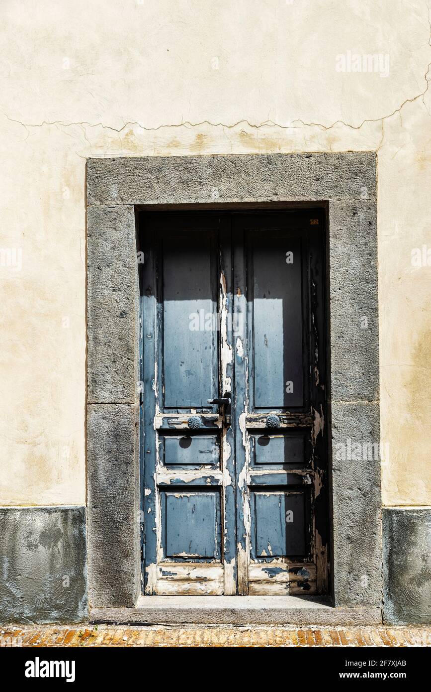 Medieval barracks hi-res stock photography and images - Alamy