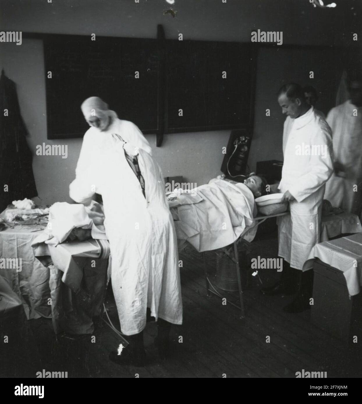 Operation during an exercise of medical troops in an improvised ...