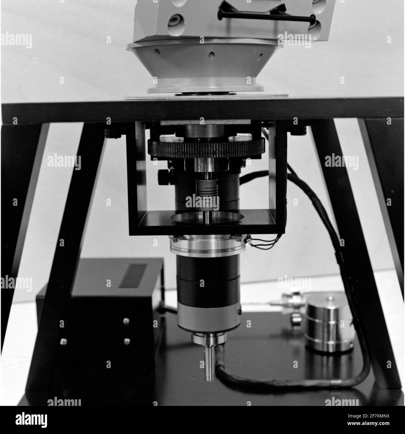 Part of a lesson arrangement for controlling a (fire line) radar on the ...