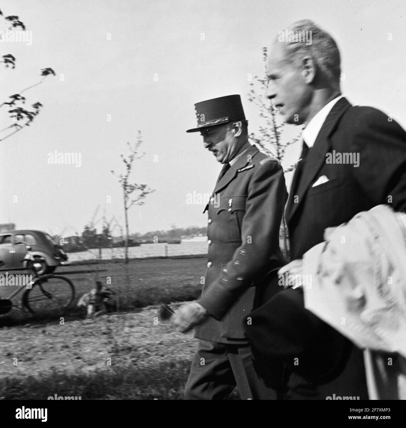Visit of General M.P.J.F. Koenig, commander of the French occupation ...