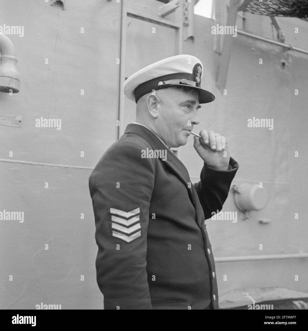 Skipper with boat cram. Is part of Object series AVDKM 530249 up to ...