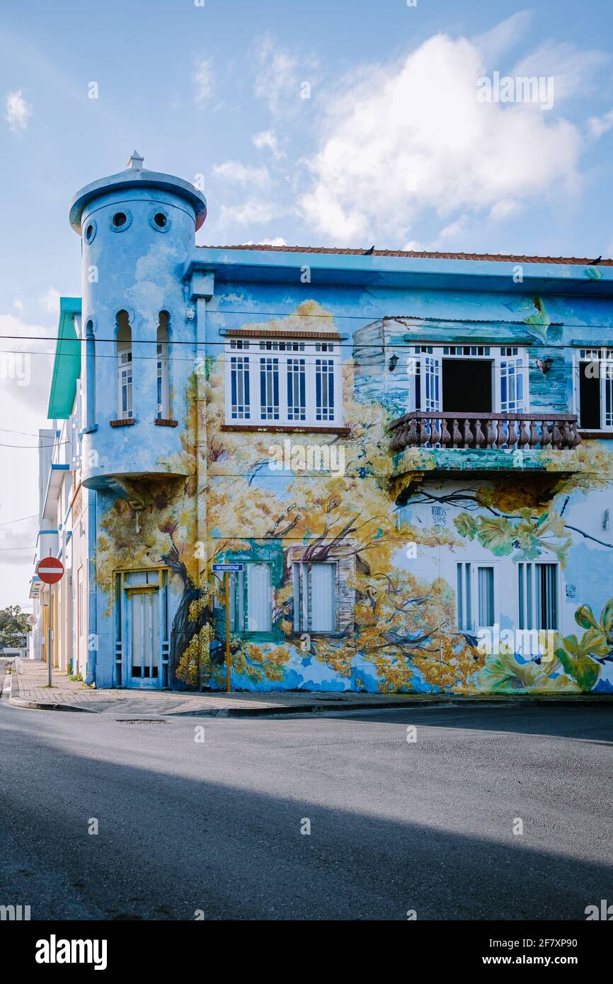 Curacao punda paint hi-res stock photography and images - Alamy