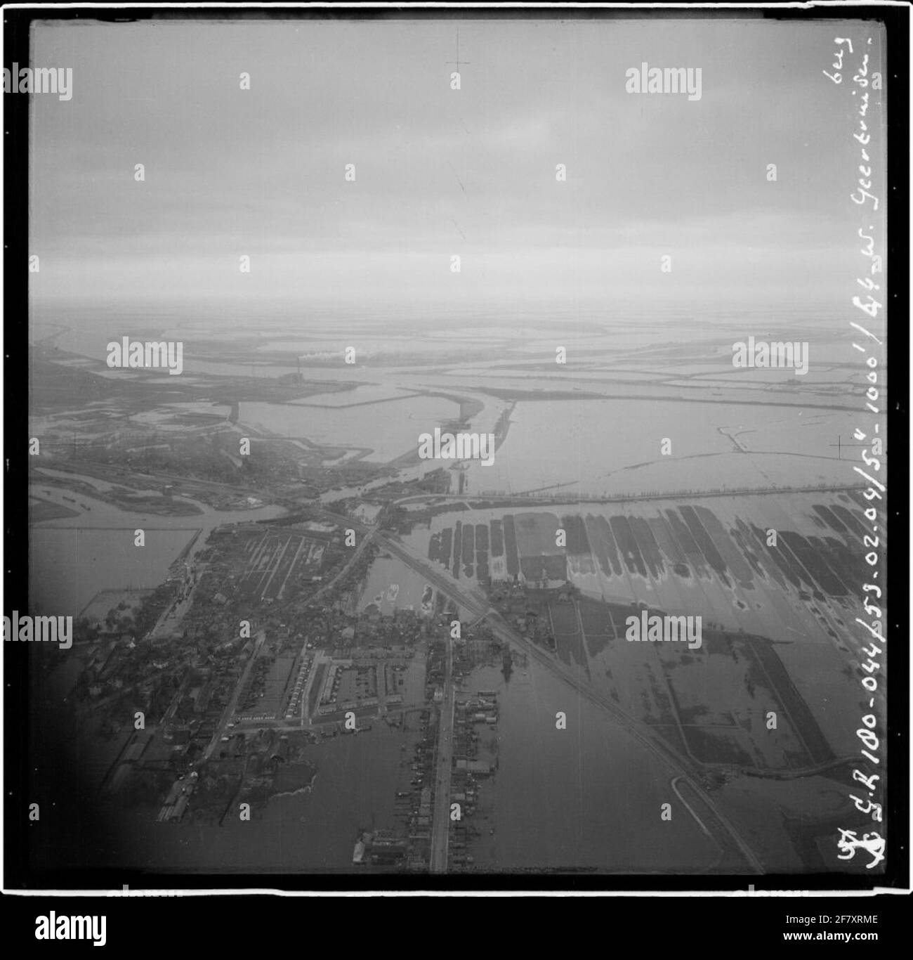 Bottom up photo Black and White Stock Photos & Images - Alamy