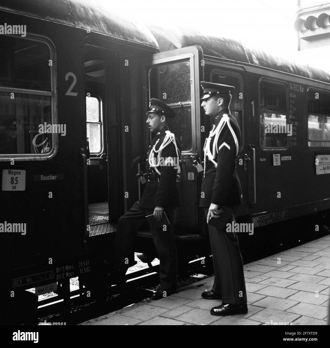 Soldiers of the Brigade Lobith from the Royal Netherlands Marechaussee ...