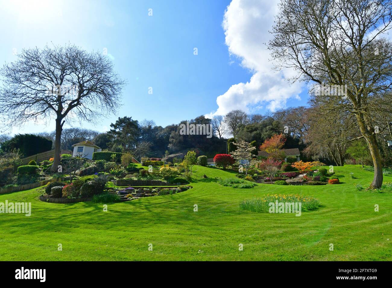 Clevedon, UK. 10th Apr, 2021. On a warm afternoon in Clevedon North ...