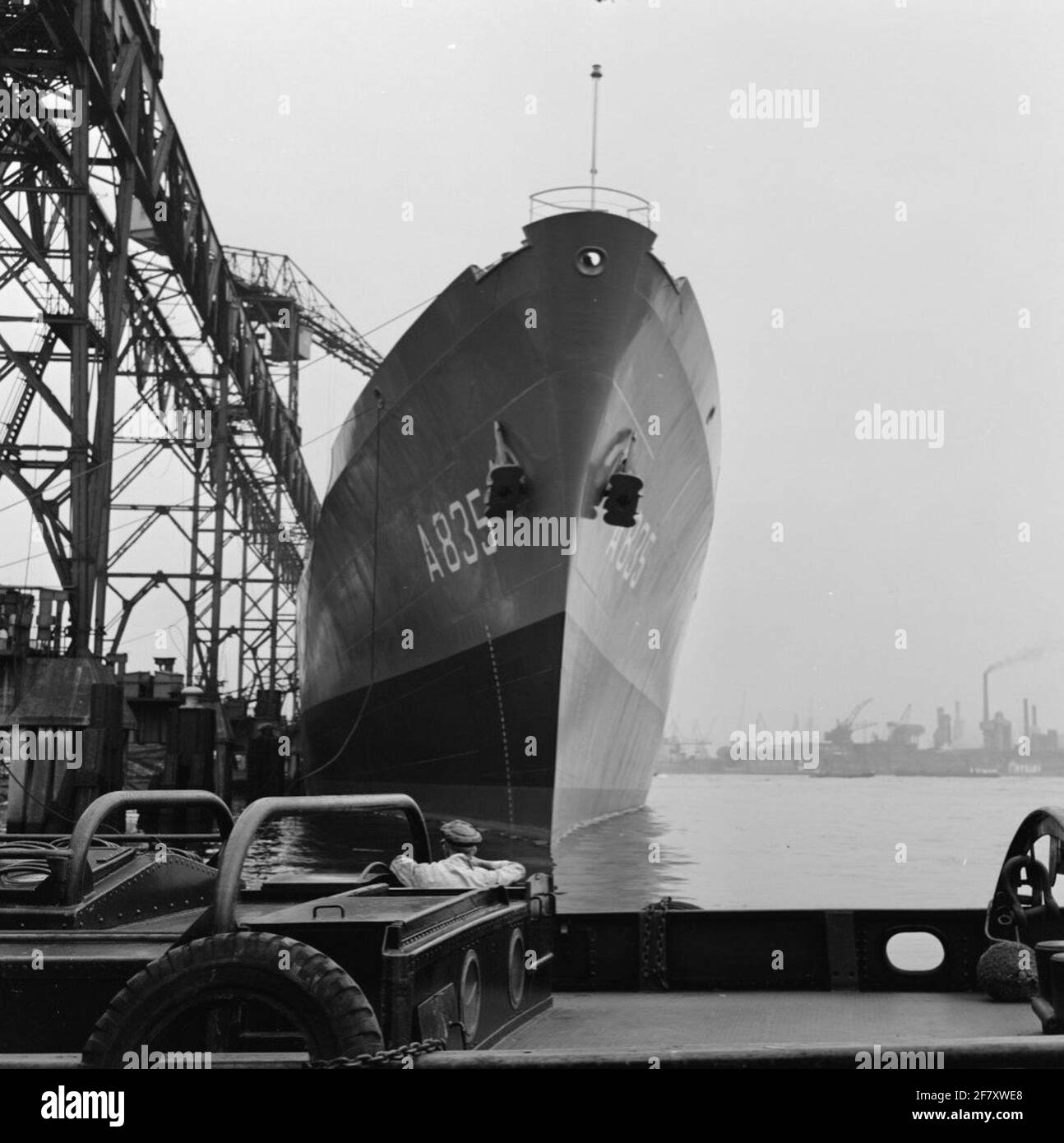 Ship in dry dock rotterdam Black and White Stock Photos & Images - Alamy