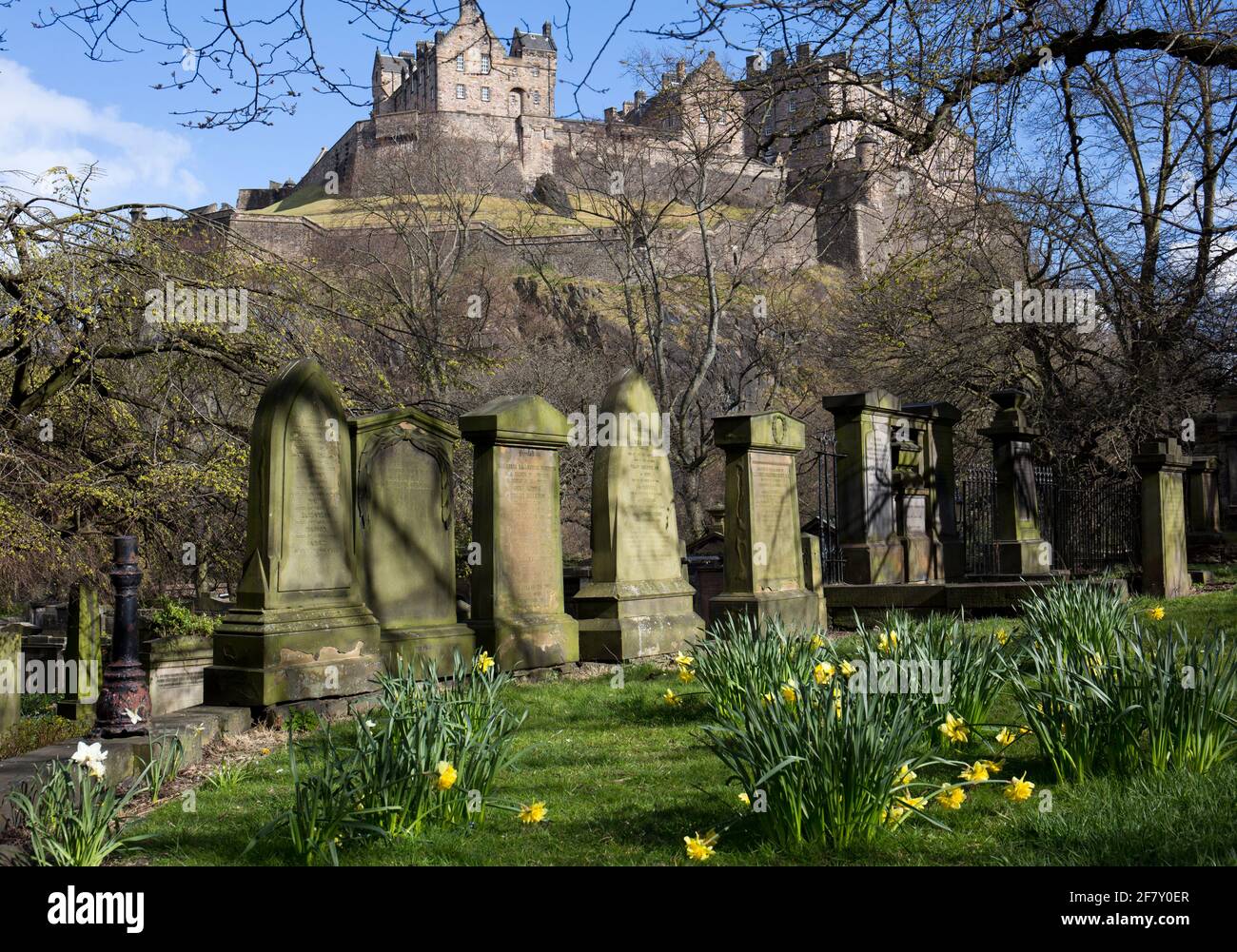St cuthberts graveyard edinburgh hi-res stock photography and images ...