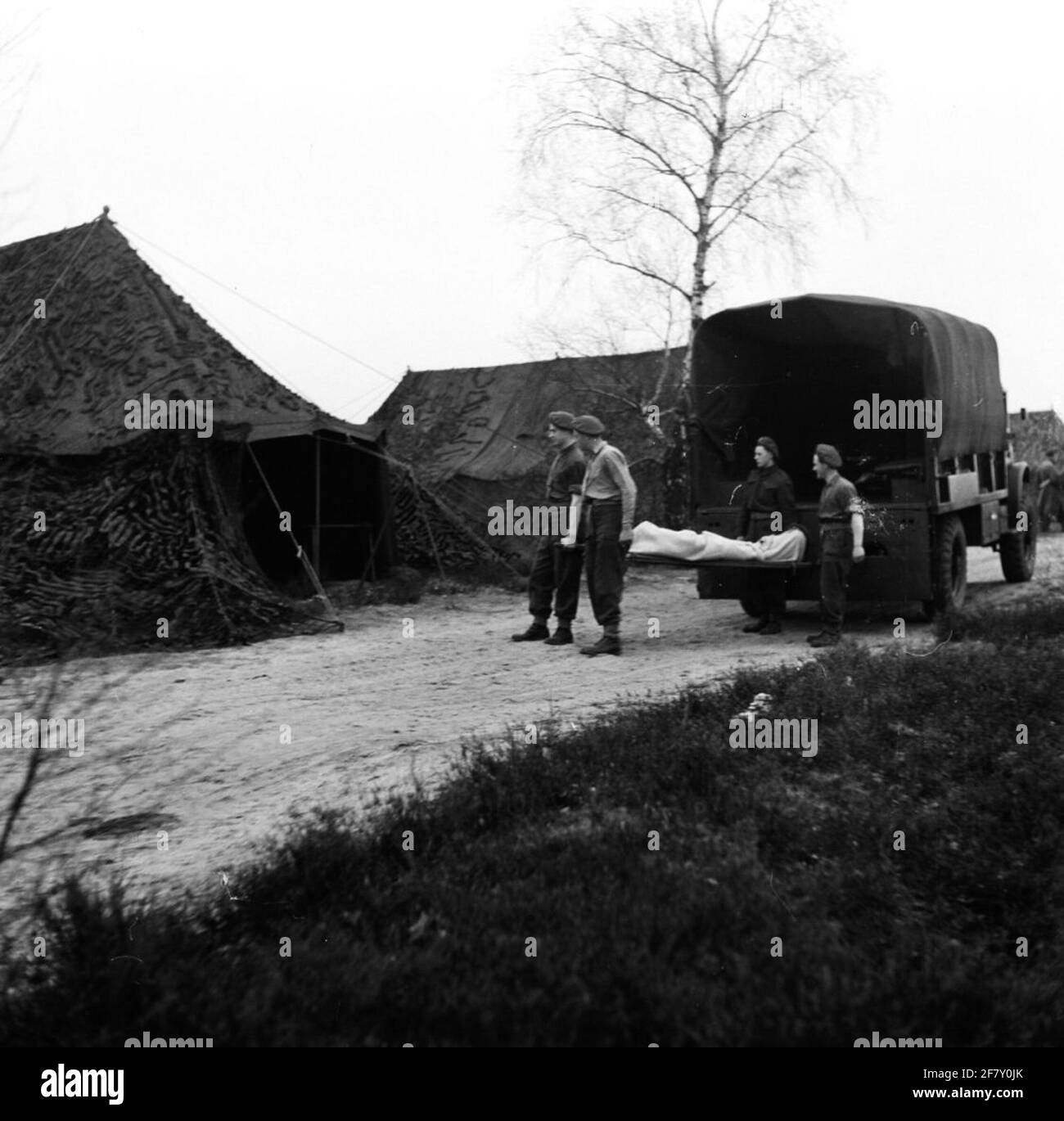 Medical emergency preparedness Black and White Stock Photos & Images ...