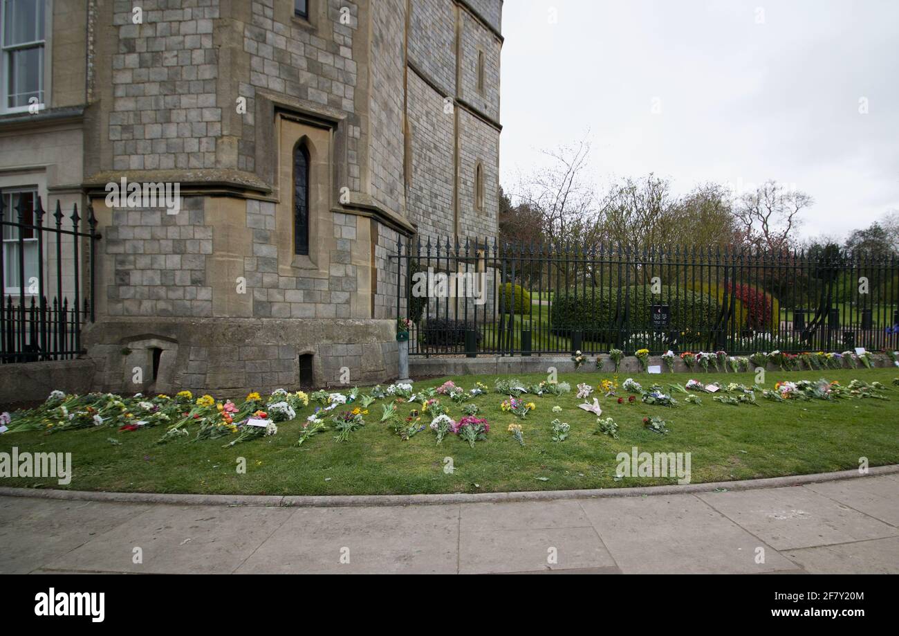 10 April 2021 - Windsor UK: Flowers in memory of Prince Philip Stock ...