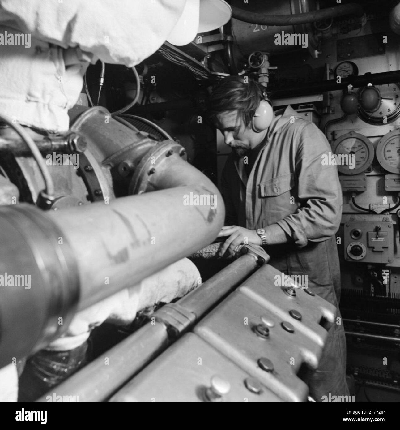 System operator Black and White Stock Photos & Images - Alamy