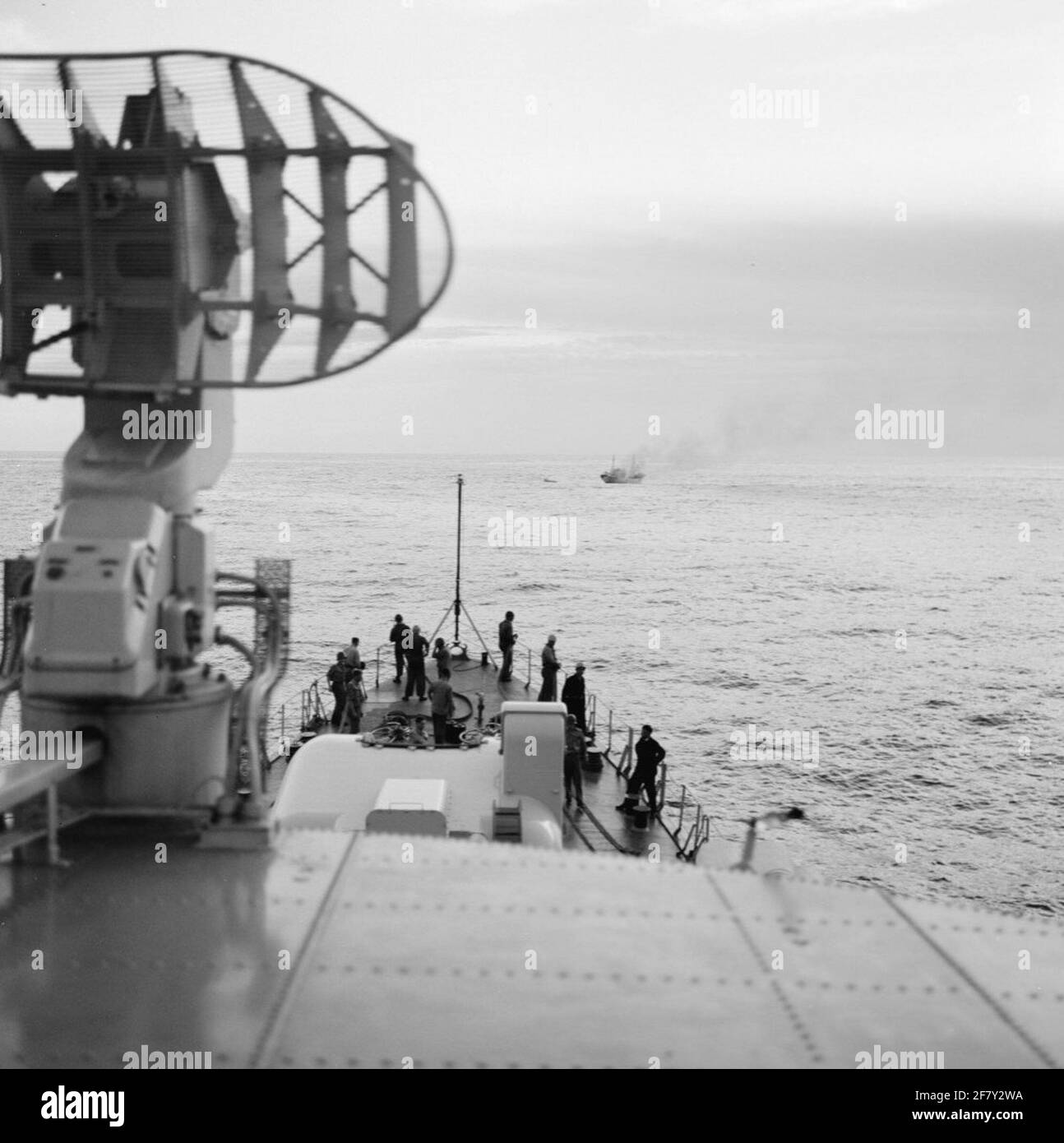 Subdue boat hunter of the Friesland-class Hr.Ms. Rotterdam (D 818 ...