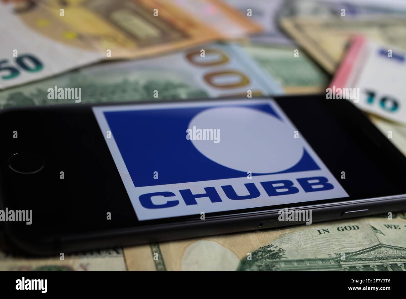 Chubb insurance logo hi-res stock photography and images - Alamy
