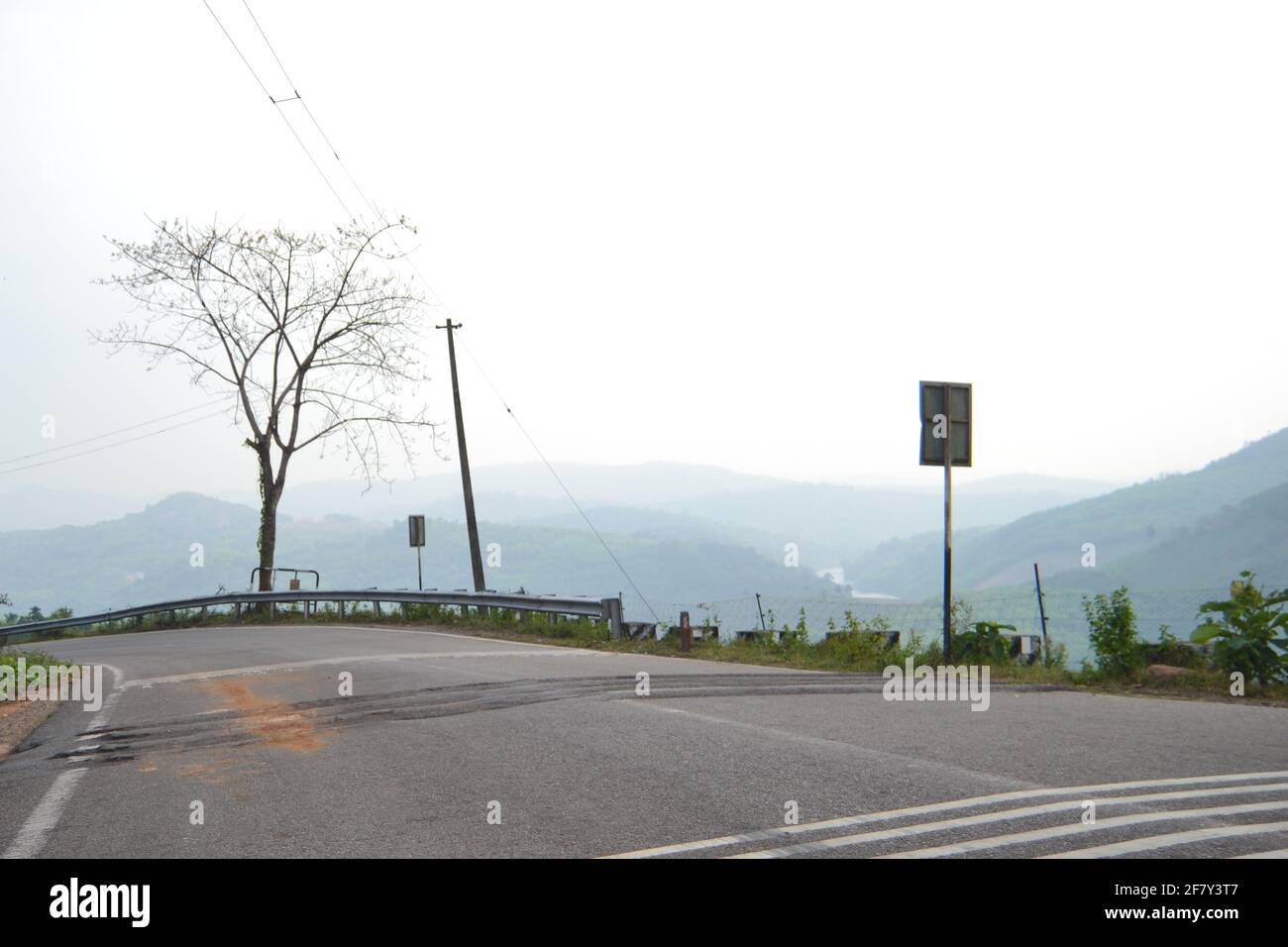 Hump Road Sign High Resolution Stock Photography and Images - Alamy