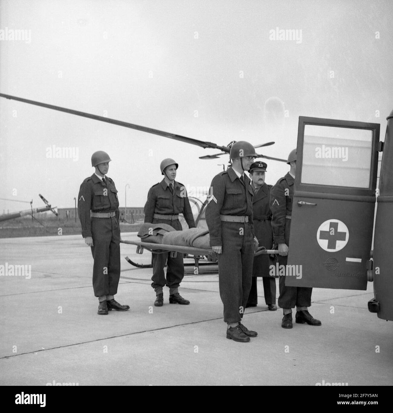 Hiller helicopters hi-res stock photography and images - Alamy