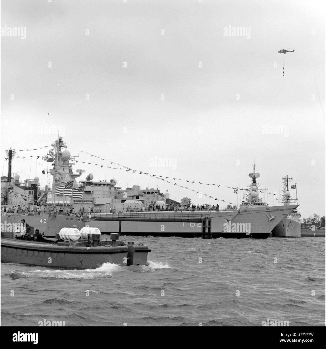 Hms boxer hi-res stock photography and images - Alamy