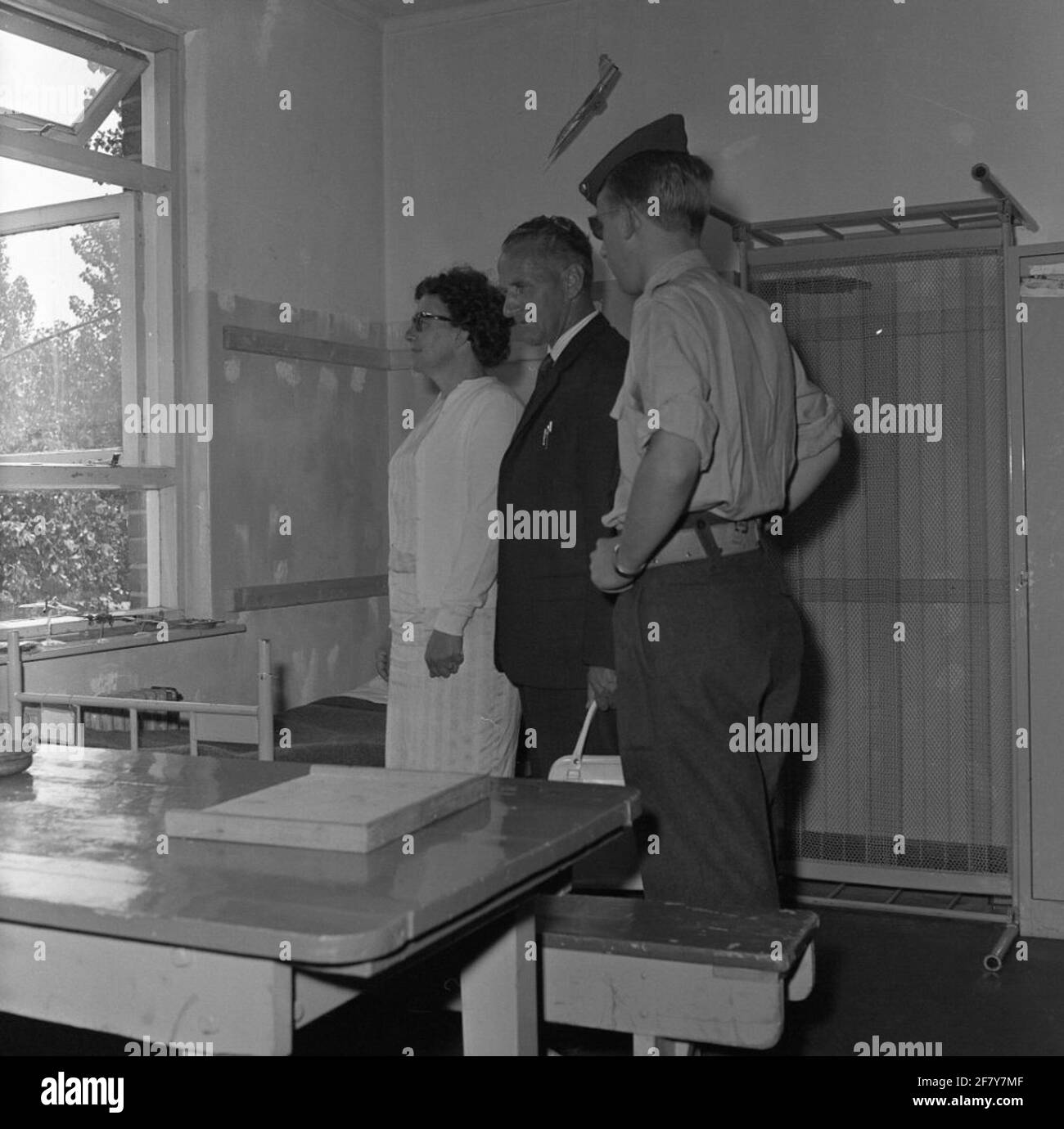 Parent day at the Leeuwarden airbase in 1964.Family members of staff ...
